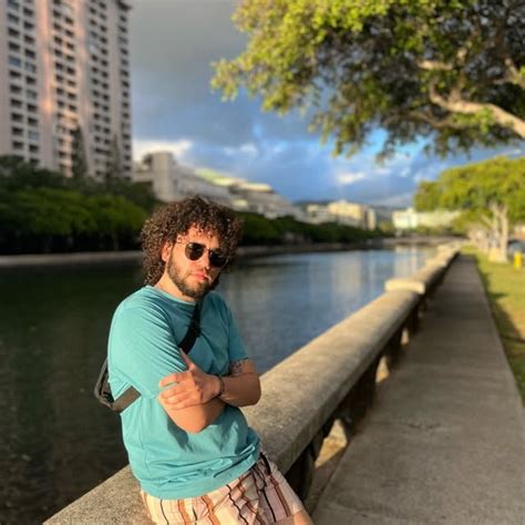 Juan Epstein Juaniaepstein • Threads Say More