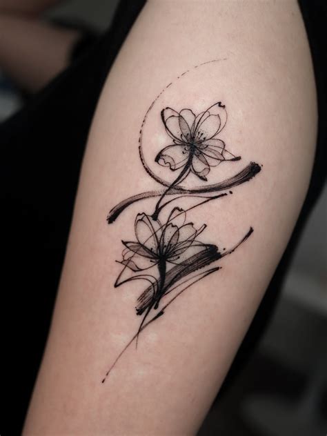 εïз 나비타투서울타투건대타투여자타투 Thank You 🌷 Instagram