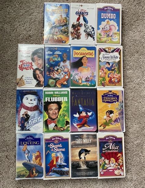 Mixed Vhs Lot Of 15 Walt Disney Wb Universal With 7 Masterpiece