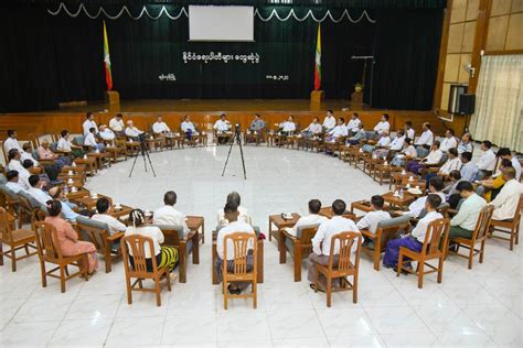 ဒေါက်တာအေးမောင် တစ်ပါတီစနစ်ကို ဘာကြောင့် စဥ်းစားတာလဲ