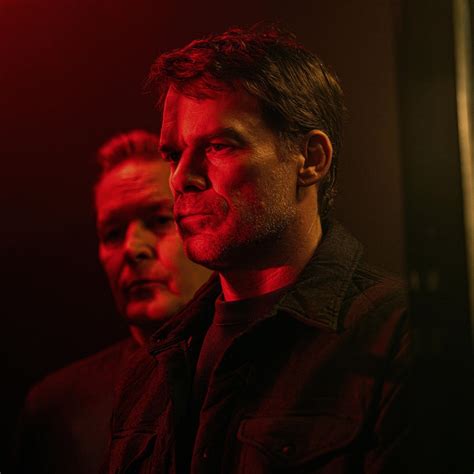 El Elenco De La Temporada 2 De Dexter Resurrección Facebook