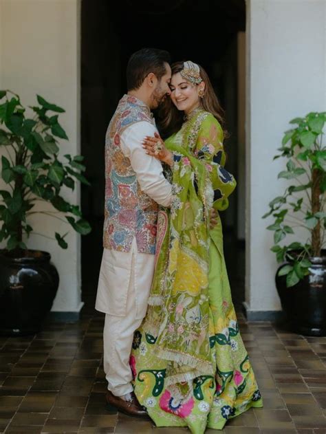 Newlyweds Shivaleeka Oberoi Abhishek Pathak Share Mehendi Pics News9