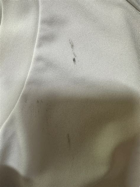 흰 셔츠에 뭍은 기름때는 어떻게 제거해요 지식in