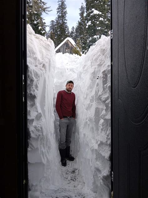 ფოტო ბახმაროს თოვლის კედელი გურიის მოამბე