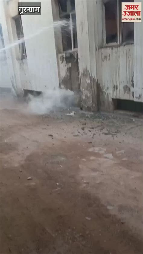 गुरुग्राम की एक पेपर और पैकेजिंग कंपनी में लगी भीषण आग जला लाखों का सामान मशीनें भी जली