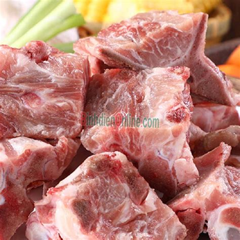 Xương cục heo tươi nuôi an toàn