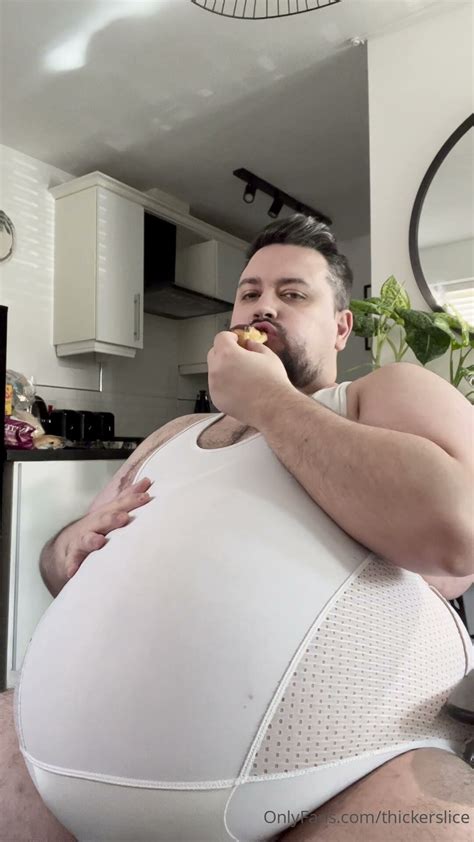 Sexy Gainer Stuffing His Gigantic Gut