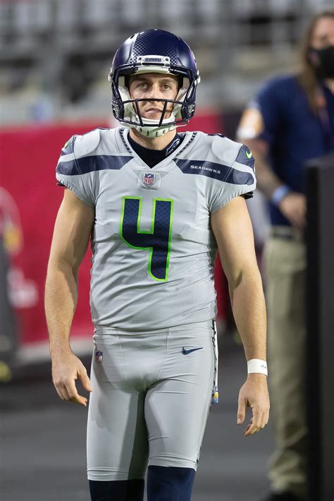 Seahawks To Extend P Michael Dickson