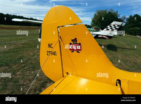 Piper J Cub Hi Res Stock Photography And Images Alamy