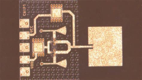 Signal Source With Integrated Antenna For Thz Applications In Inp Dhbt