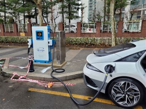 성북구 실외 전기차 급속충전기 확대 운영