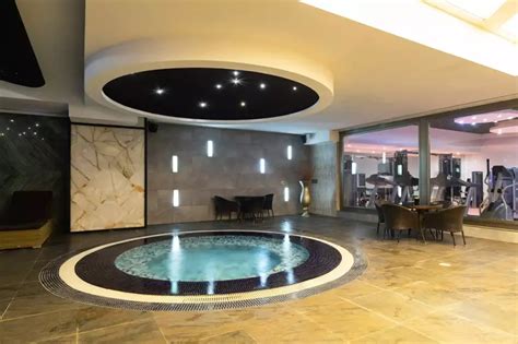 هتل اسپیناس پالاس قیمت و رزرو هتل آسپیناس تهران جهانک