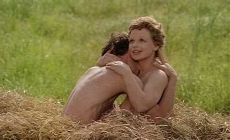 Naked Ursula Werner In Ein Irrer Duft Von Frischem Heu