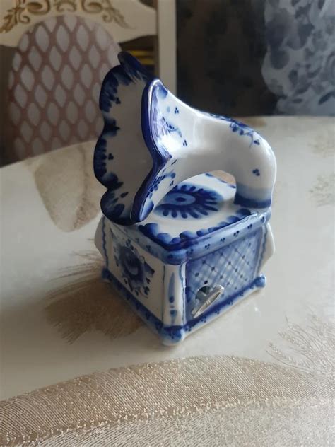 Гжель оригинал авторская роспись — ціна 2800 грн у каталозі Статуетки