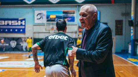 Кирил Болшаков Половината ни отбор е контузен