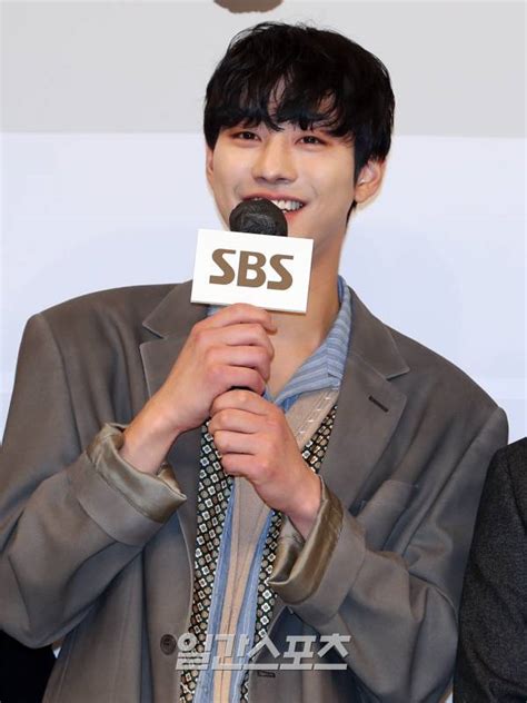 ‘낭만닥터 김사부3 안효섭 “시즌3 출연 이유 無 마음이 해야된다고” 일간스포츠