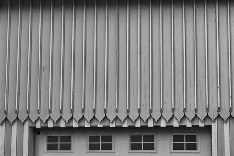 7 Key Timber Frame Roof Design Considerations That Maximize Structural