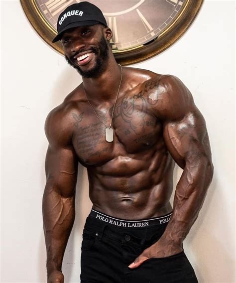 Pin By Al Reid Iii On Fitness Black Bodybuilder Black Muscle Men Big Muscular Men