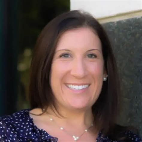 What Is Scarcity 5 Scarcity Examples To Drive Sales