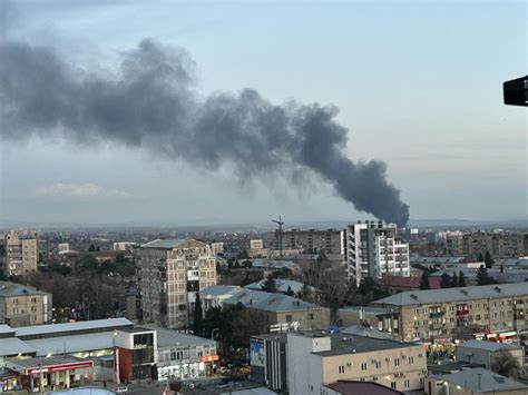 ფონიჭალაში პლასტმასის საწყობში ხანძარია