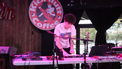 Kade Perry Live Performance Music Business Performance And