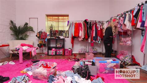 Hookup Hotshot Haley Spades Hardcore Internet Dating