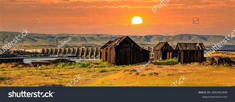 1 Celilo Falls Park Royalty Free Photos And Stock Images Shutterstock