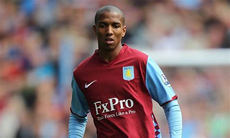 Ashley Young Cant Be Replaced Insists Aston Villa Midfielder Fabian