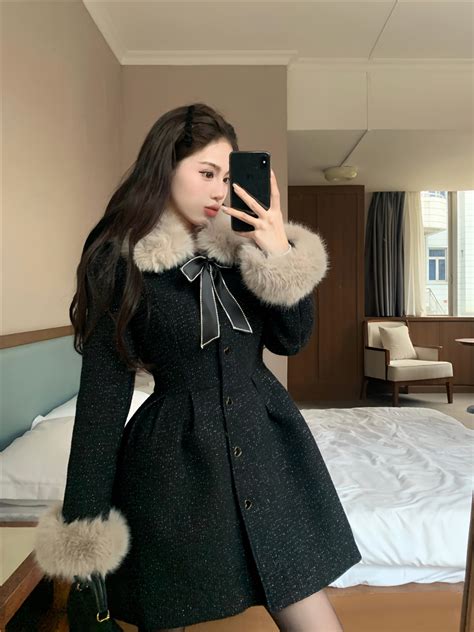 러블리 하트단추 허리 슬림핏 겨울 자켓 미니 코트 에이블리