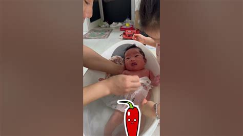 육아 경력직 아빠의 신생아 목욕시키기 Youtube