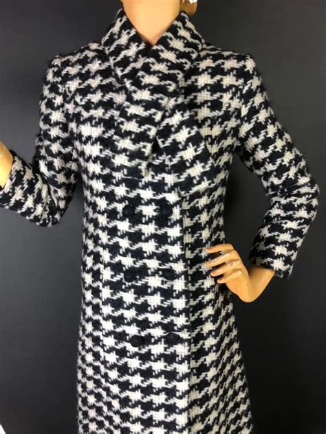 Monochrome Patterns Outfits With Single Color Patterns For Subtle Complexity Outfit Area