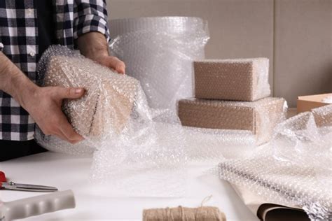 Bubble Wrap The Ultimate Guide To Packaging Perfection 2024 Bubble Wrap The Ultimate Guide To Packaging Perfection 2024