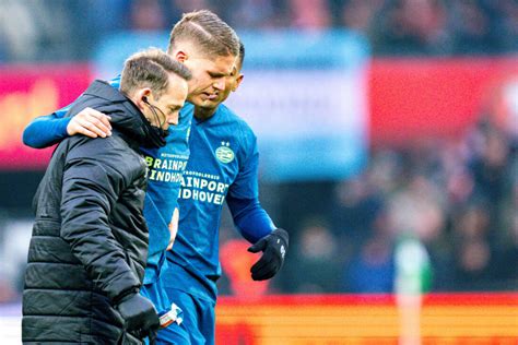 Joey Veerman Twijfelgeval Niets Gebroken Maar Wel Last… Psvfans