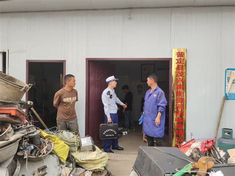 曝光 安顺普定2家企业违规使用可燃泡沫夹芯彩钢板 被依法查封