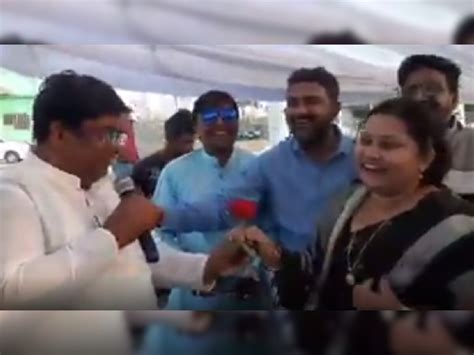 Congress Mla Manendragarh Vinay Jaiswal Celebrate Valentine Day With
