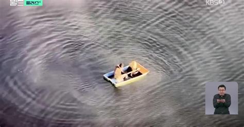 월드 플러스 보트 물 퍼가며 도망쳤지만 결국 잡힌 보석 도둑들