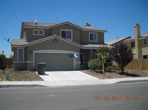 Clean And Spacious Two Story House In Victorville Two Story Trailer