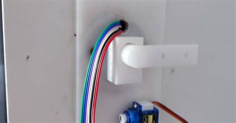 [old] Servo Door Handle Lock By Lukelukelukeccc Download Free Stl Model