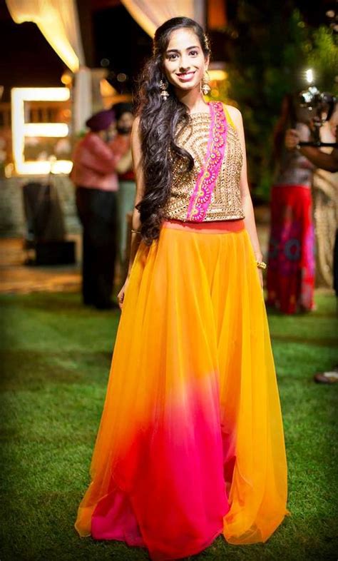 Simran Kaur Singer Height Weight Age Affairs Biography And More