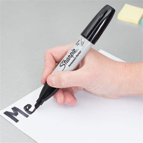Sharpie 38201 Black Chisel Tip Permanent Marker 12 Pack