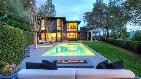 California Governor Gavin Newsoms House Is For Sale For 6 Million