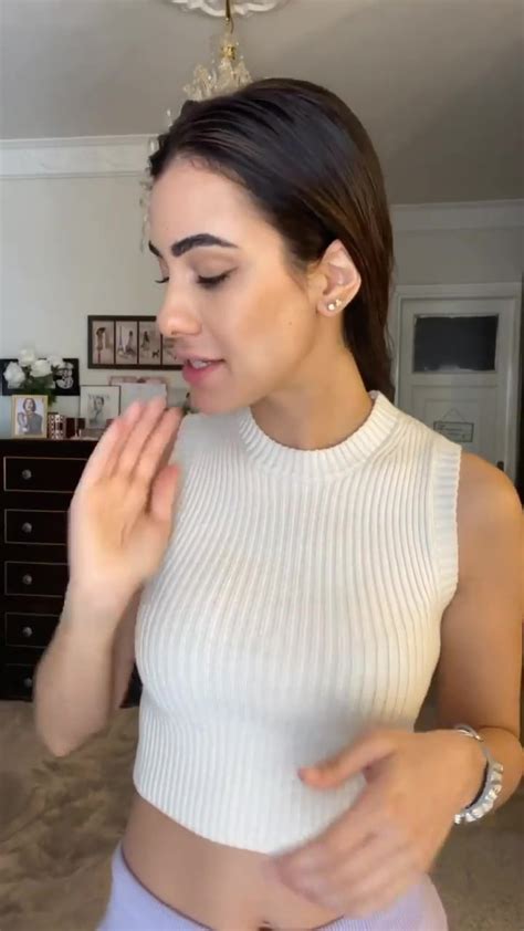 Picture Of Zayneb Azzam