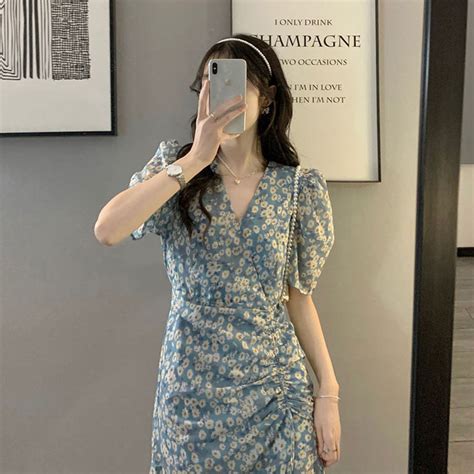 2025新款仙女超仙森系沙滩裙，三亚海边度假必备！雪纺碎花连衣裙，美到窒息！ 民族特色服配 淘宝好物网
