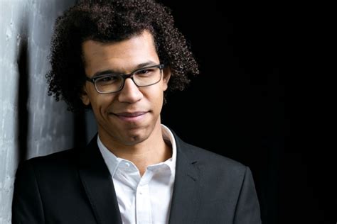 Wie Is Jonathon Heyward Preludium Magazine Voor Liefhebbers Van