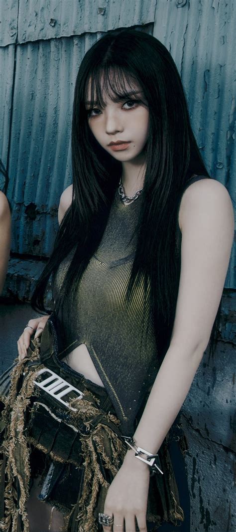 girls on top on twitter got the beat the 1st mini album 〖stamp on it