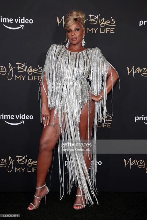 Mary J Bliges Feet