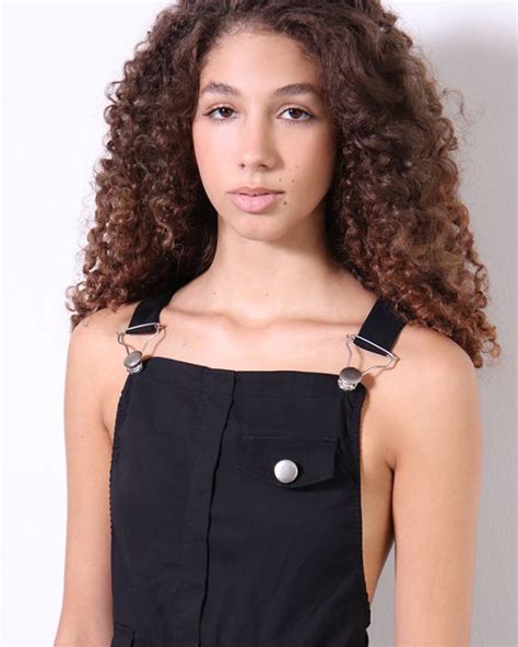 Doze Ag Ncia De Modelos