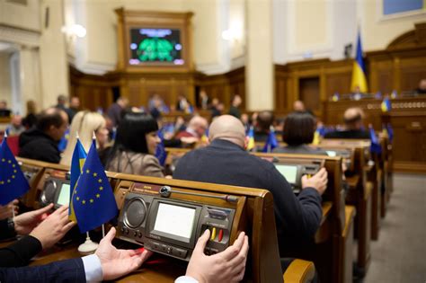 Рада ухвалила законопроєкт про залежність НАБУ та САП