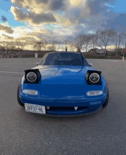 Mazda Miata Funny Headlights