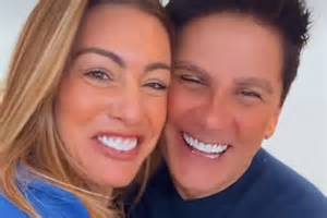 Cesar Filho E Elaine Mickely Anunciam Que Serão Avós E Comemoram